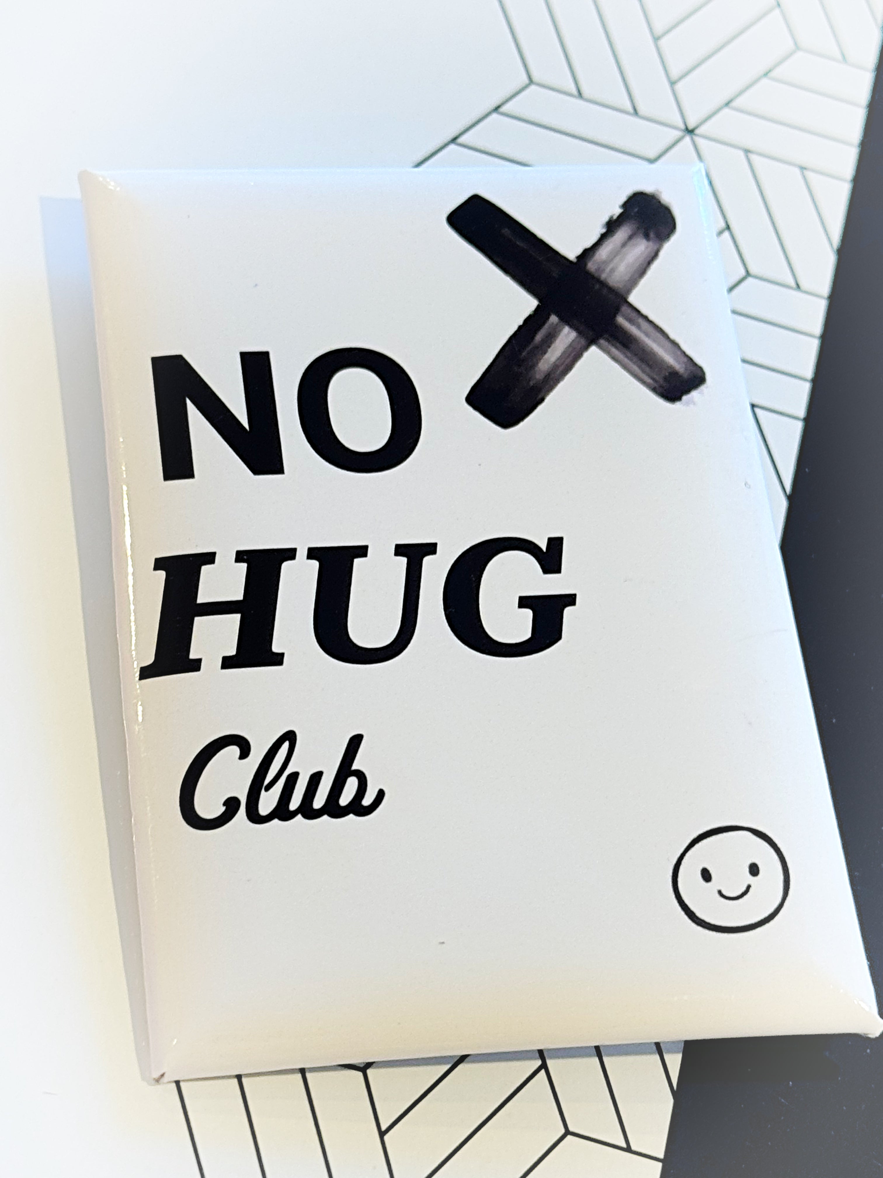 NO HUG CLUB – Chat-or-Chill